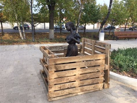 «Девочка с мороженым вернулась из «отпуска ФОТО Вологда и Вологодская область ИА