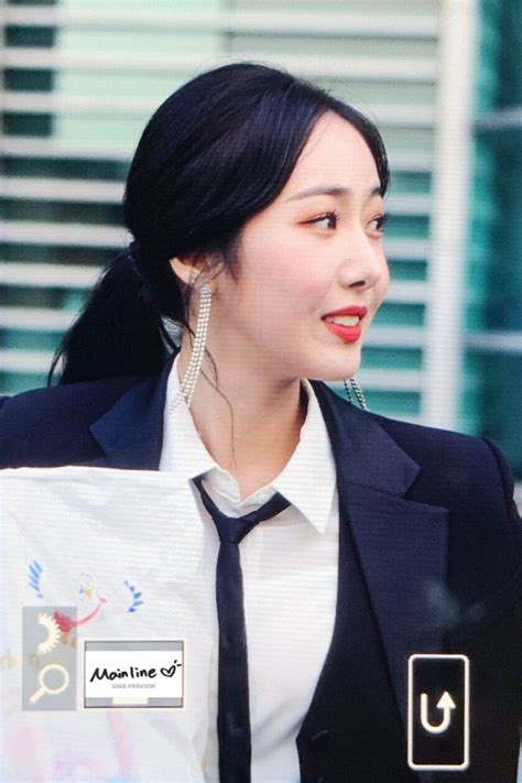 190130 올드스쿨 퇴근 신비 프리뷰 멋지고 귀여운 황팀장님💕 여자친구 Gfriend 신비 Sinb
