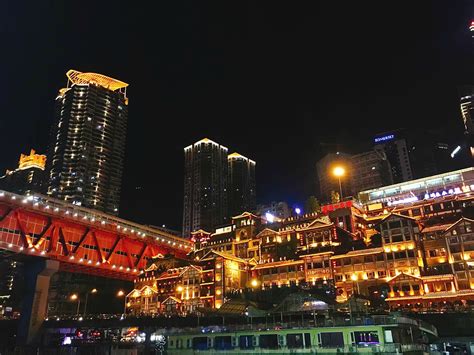 2025朝天门码头游玩攻略注意事项：建议大家不要买黄【去哪儿攻略】