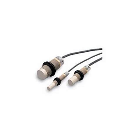 Capacitive Proximity Sensor At ₹ 1200 Piece Capacitor Sensor In New Delhi Id 3620470333