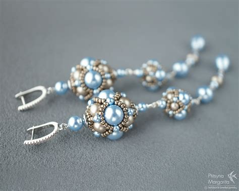 Серьги длинные висячие с жемчугом Сваровски. Голубые бежевые жемчужные ...