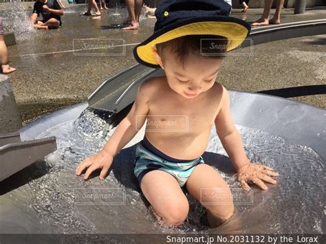 水遊び 其の二の写真画像素材 Snapmartスナップマート
