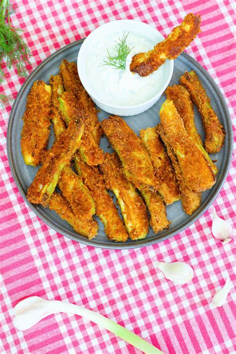 От Тиквени пръчици на фурна По здравословни вкусни и бързи са от пържените на котлона