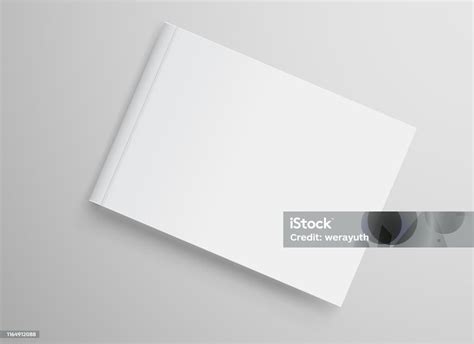 현실적인 화이트 북 모의 최대 템플릿 배경 잡지의 빈 표지 벡터 일러스트레이션 0명에 대한 스톡 벡터 아트 및 기타 이미지 0명 건강관리와 의술 공란 Istock