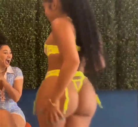 Pretty Black Youtuber Yasmine Lopez Porn GIF Video Netyda Com