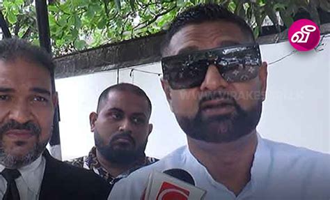 பிரபல சிங்கள பாடகர் இராஜ் வெலிக்கடை பொலிஸ் நிலையத்தில் Virakesari Lk