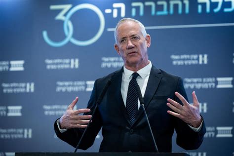 סקר מעריב גנץ שוב פותח פער על נתניהו שממשיך להיחלש