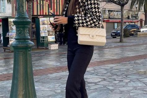 Речі яких не знайти в гардеробі справжньої француженки Читайте на Ukr Net