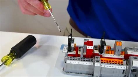 Phoenix Contact Fuse Tb Fuse Modular Terminal Block At 40 Unit Terminal Blocks In Nashik