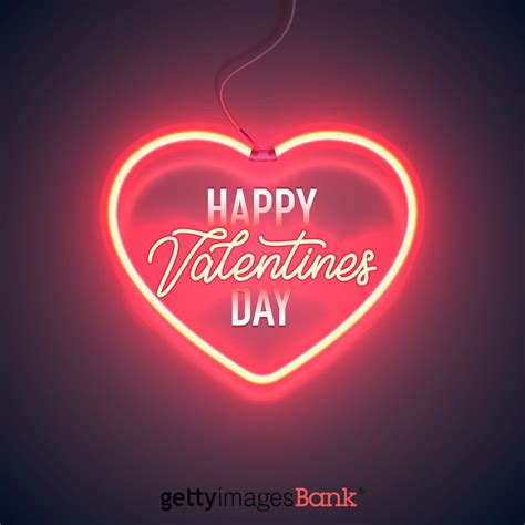 발렌타인 데이에 있는 은지 김님의 핀 2020 발렌타인 데이 네온사인 배너