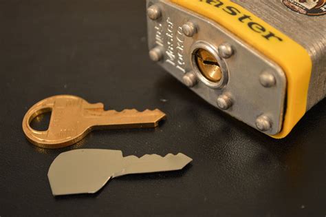 How To Make A Simple Duplicate Key With Pictures Instructables