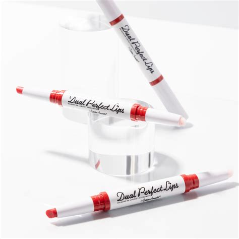 Dual Perfect Lips Lápiz Para Hidratar Y Cuidar Los Labios Catalina
