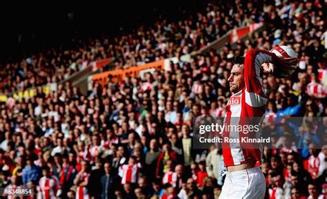 Rory Delap Of Stoke City Photos And Premium High Res Pictures Getty