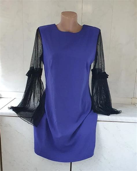 Нарядна сукня яскрава — ціна 130 грн у каталозі Сукні міді Купити жіночі речі за доступною ціною