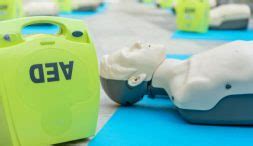 How To Use An AED Steps For Operating An AED Effectively