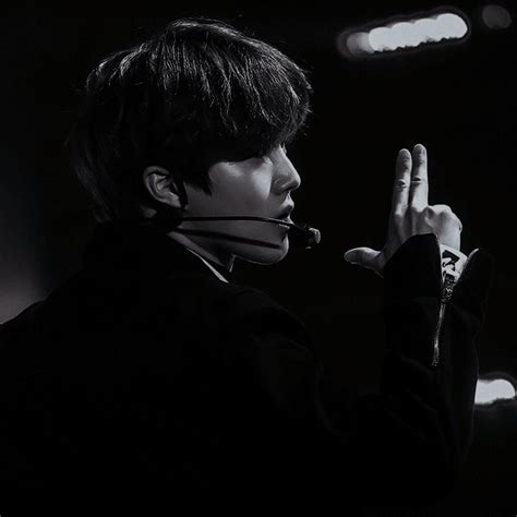 دآرکς🎶🌘 عکس ویسگون