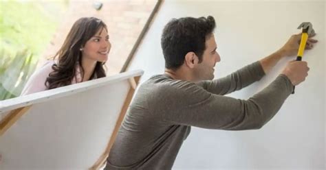 How To Hang A Canvas