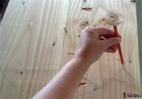 Curvy Side Table Her Tool Belt