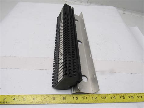 Allen Bradley 1492 H Iec Terminal Block W 16 Aluminum Rail Lot Of 39