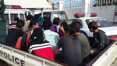 នគរបាលខណ្ឌសែនសុខ បញ្ជូនជនសង្ស័យ១៥នាក់ ទៅតុលាការពាក់ព័ន្ធនឹងគ្រឿងញៀន