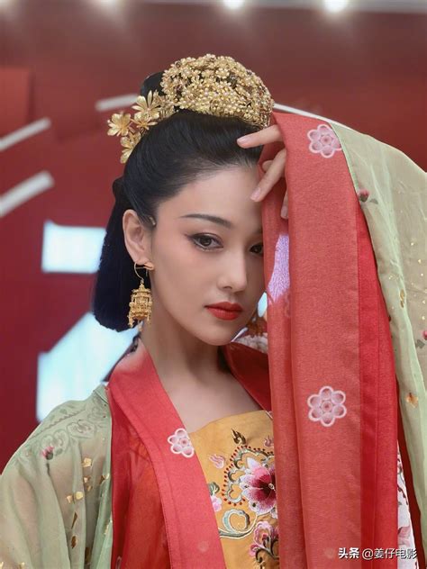 張馨予今天很女人，有點「蘇妲己」的味道 頭條匯