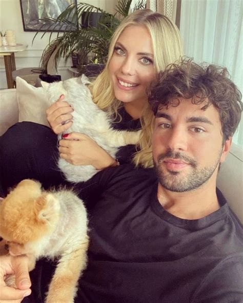 Eda Ece Cute Couples Photos Best English Songs Couple Photos