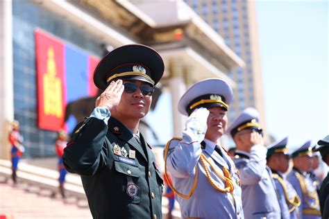 “Төрийн далбааны өдөр” т зориулсан цэргийн ёслолын жагсаал боллоо Dobu Mn