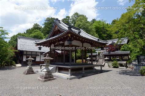 滋賀県甲賀市八幡神社 境内 滋賀県甲賀市水口町名坂の写真素材 213550504 イメージマート