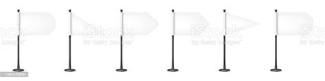 강철 기둥에 현실적인 다양한 테이블 플래그 종이 또는 천으로 만든 빈 흰색 책상 깃발 블랙 메탈 스탠드 홍보 및 광고를위한 모형