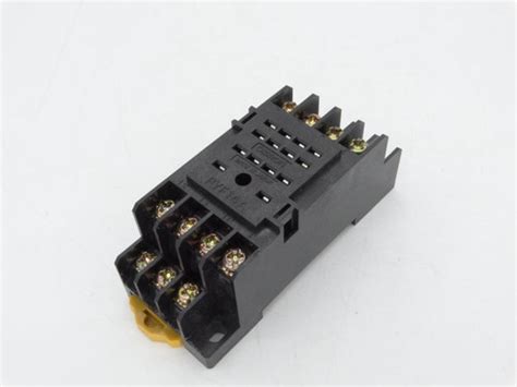 Omron Pyf14a C Relay Socket