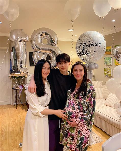 น้องอชิ อชิรวัตติ์ ลูก ฟลุค เกริกพล โบ ชญาดา ฉลองวันเกิดครบ 18 ปี โตเป็นหนุ่มแล้ว