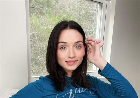 Emma Rosie Age Bio Career Family Net Worth SPARK TIME