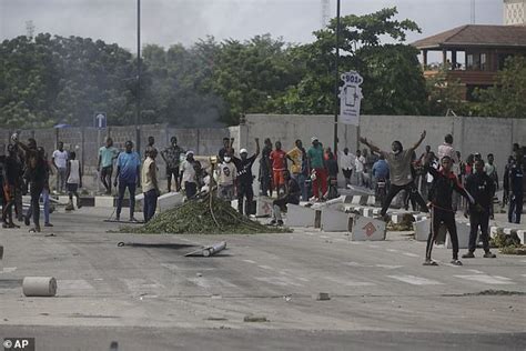 Nigeria Security Forces Kill Protesters After Curfew Order Daily