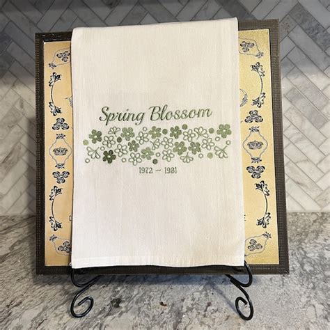 Pyrex Crazy Daisy Etsy