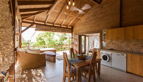 La Pointe Beach Huts Apartment Hummingbird Beach Hut Praslin Seychelles Photo 52