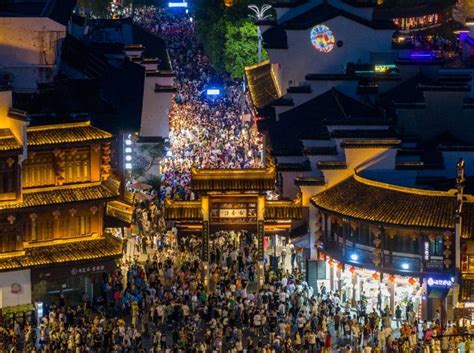 桨声灯影还依旧，秦淮气质已不同夫子庙文化南京