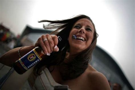 Hacks To Open Your Beer Bottle Without A Bottle Opener ScoopWhoop