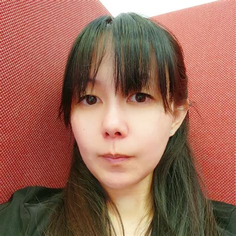附近的人交友小故事 他：交换照片看看？ 我：好 头像照是一杯酒） 交换照片后继续聊。。。 他：要不要电话聊？ 我还没来得及说什么 他就打过来