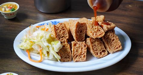同心大腸蚵仔麵線｜想吃先排隊，被麵線耽誤的臭豆腐｜同安街美食、古亭美食推薦｜菜單