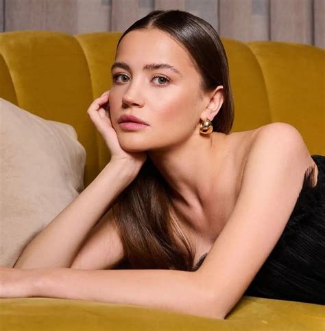 زهور الدم ديلان وباران 🩸🥀 Yağmuryüksel Explore Yağmuryüksel Explore