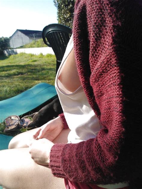 Photo Sideboob Downblouse