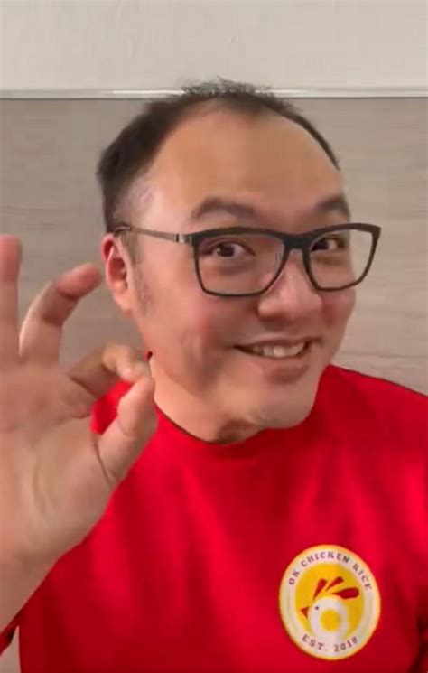 庆祝大马鲜鸡 回归”狮城 鸡饭摊老板连续3天请客 马来西亚诗华日报新闻网