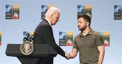 바이든 우크라이나 독립기념일 맞아 끝까지 함께하겠다”