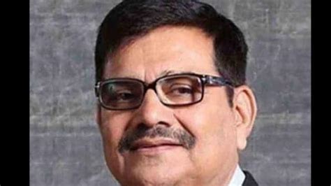 Shashi Sekhar Column Aajkal On Vvip Culture In India 12th Of November