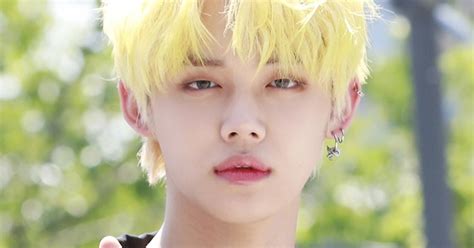 Txt 연준 신비로운 금발 소년