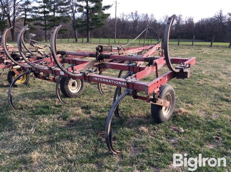 International 5500 Chisel Plow Bigiron Auctions