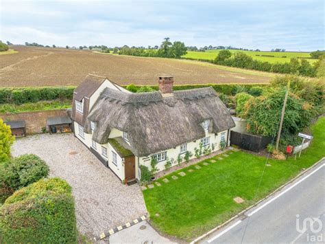 4 Bed Detached House For Sale In Wicken Bonhunt Saffron Walden Cb11 £
