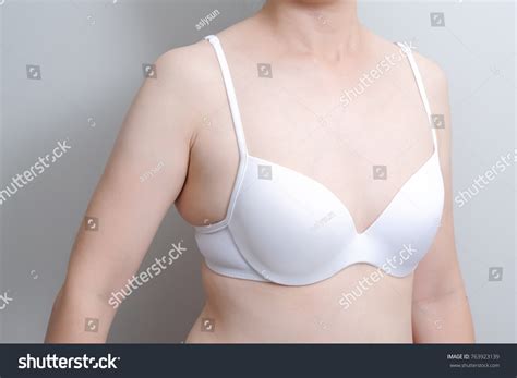 66 Thousand Older Woman Small Natural Breasts Royalty Free Images