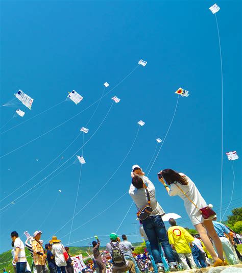 凧揚げ大会！（愛媛県内子町） By Naturekoh （id：9241345） 写真共有サイトphotohito