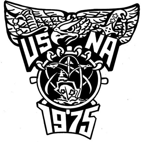 1975 Usna Class Crest